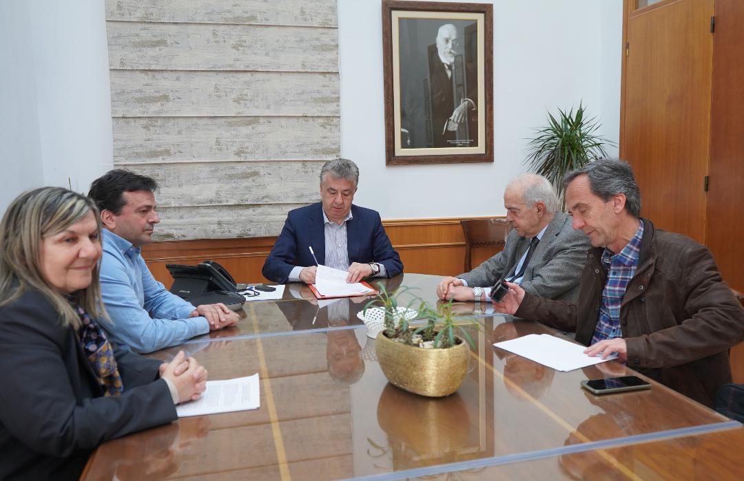 Σύμβαση για την εκπόνηση μελέτης «Οριοθέτηση-διευθέτηση ποταμού στον ...