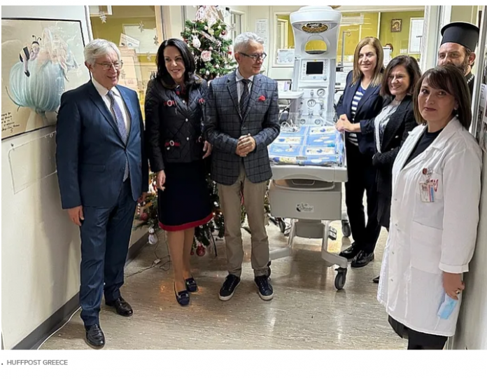 ΠΑΓΝΗ: Δωρεά υπερσύγχρονης θερμοκοιτίδας για τα νεογνά από την Κατερίνα ...