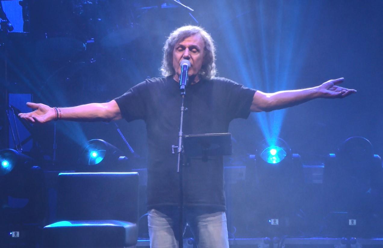 Η συναυλία - αφιέρωμα στα 50 χρόνια καριέρας του Βασίλη ...
