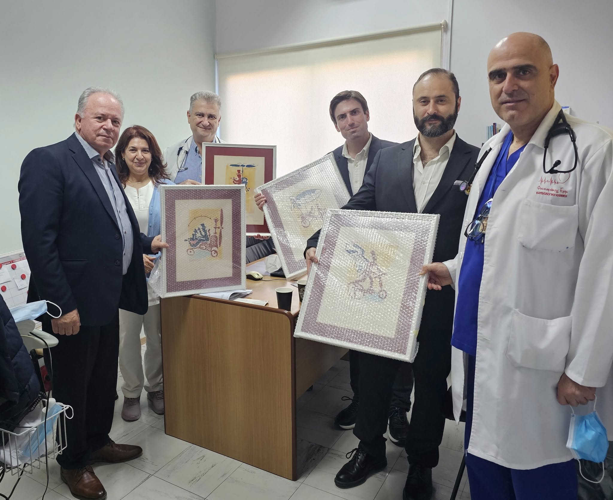 Μοναδικά έργα τέχνης προσφορά στο χώρο της μονάδας τεχνητού Νεφρού ...