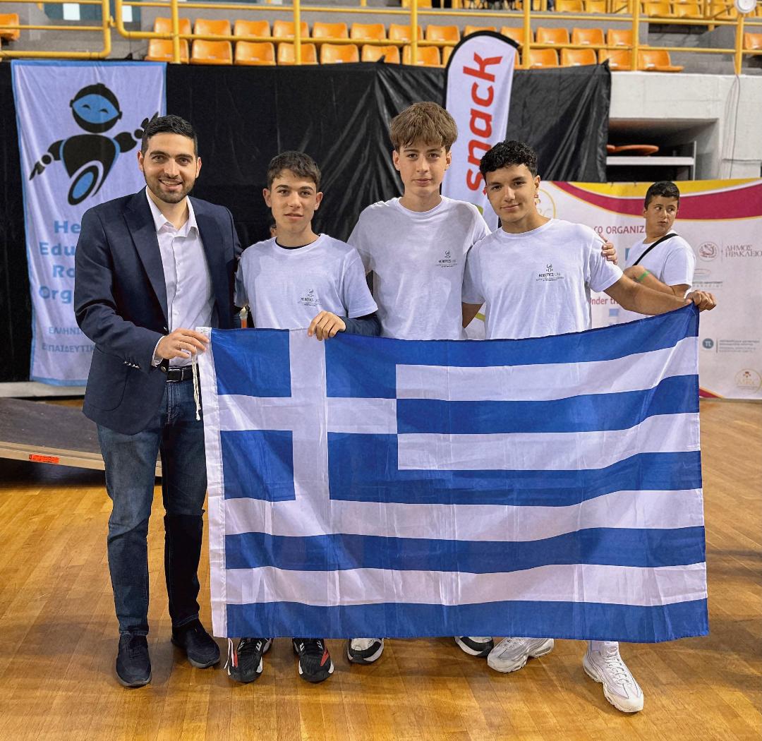 Ο Κωνσταντίνος Κεφαλογιάννης στην Ολυμπιάδα Ρομποτικής στο Ηράκλειο ...